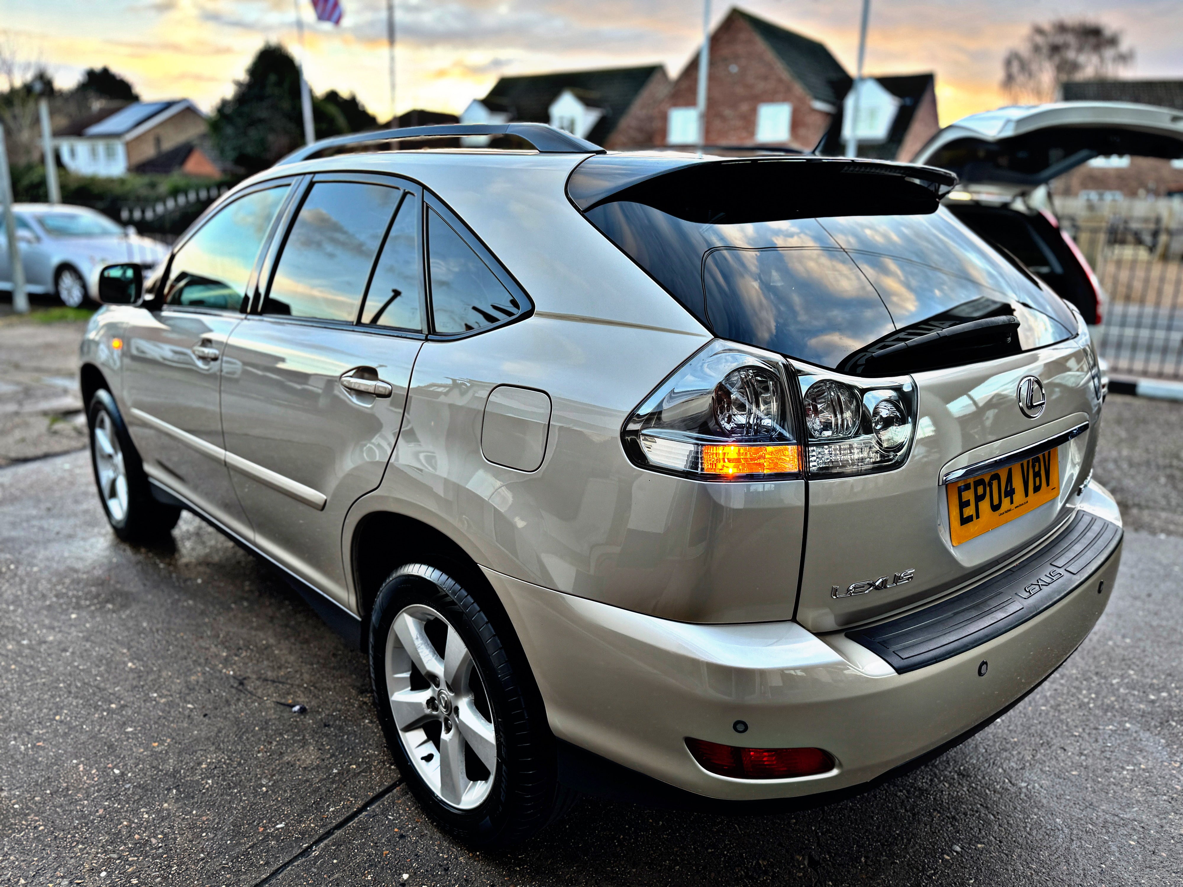 Lexus RX 300 Automatic *IMMACULATE* – Mildenhall Car Sales